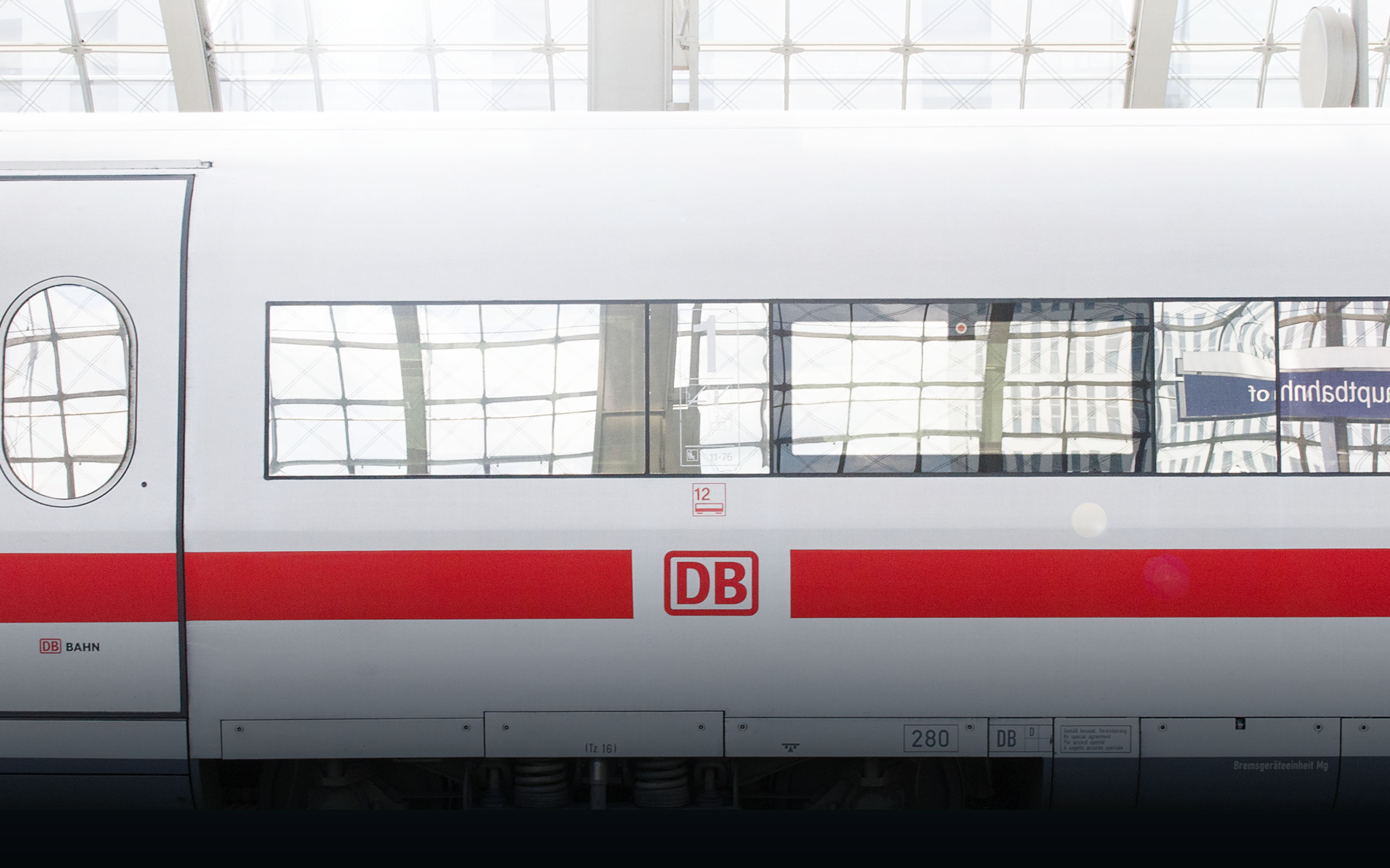 Deutsche Bahn - Edenspiekermann